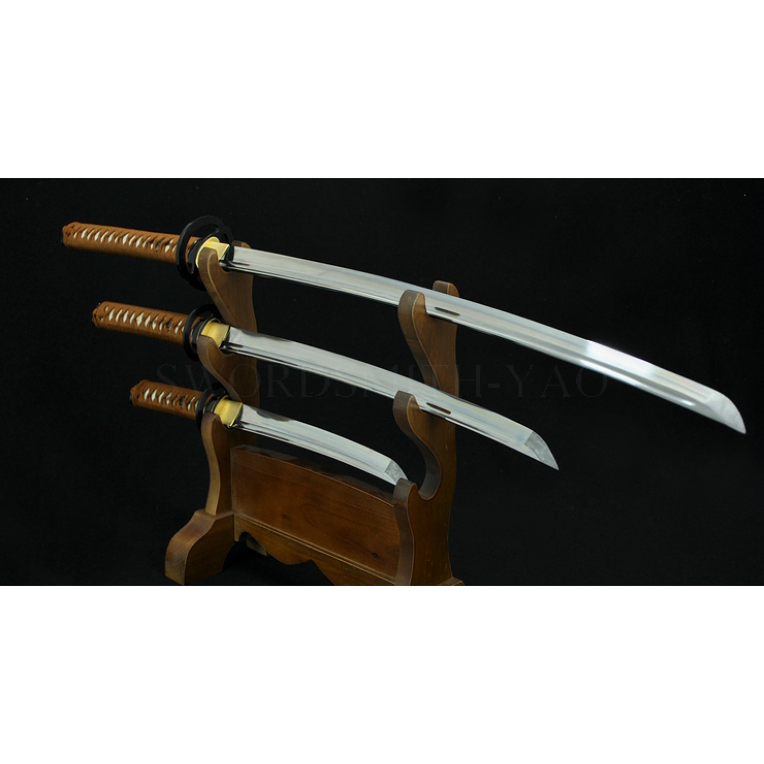 High Quality Japanese Sword Set featuring Katana, Wakizashi and Tanto ...