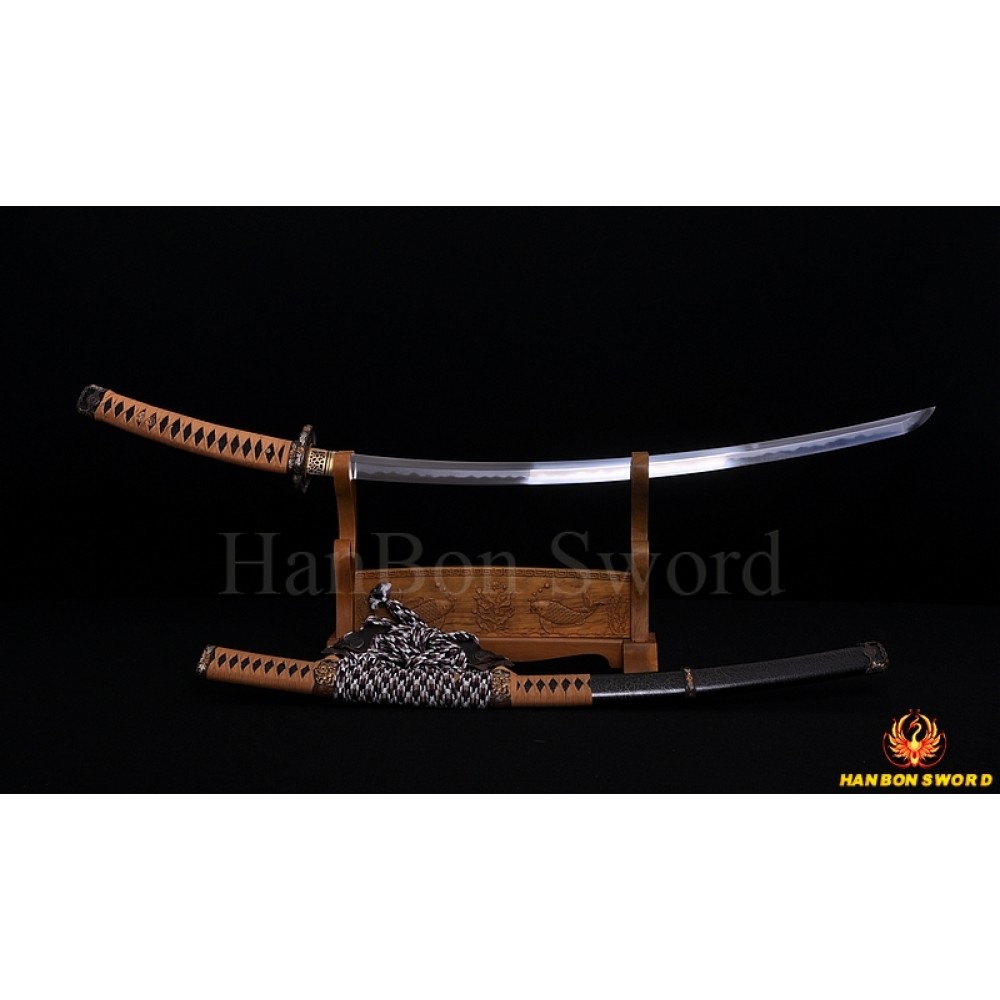 Top-Quality Hand-Forged Japanese Samurai Tachi Sword | HanBon Forge