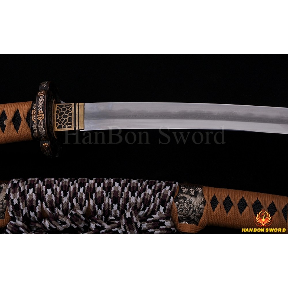 Top-Quality Hand-Forged Japanese Samurai Tachi Sword | HanBon Forge