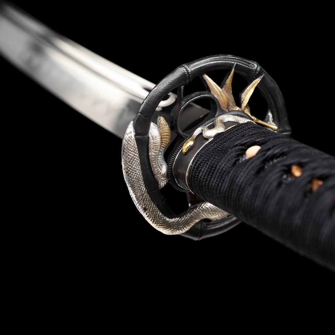 Japanese Katana Sword with Snake Theme Koshirae and Hazuya Polishing Finish