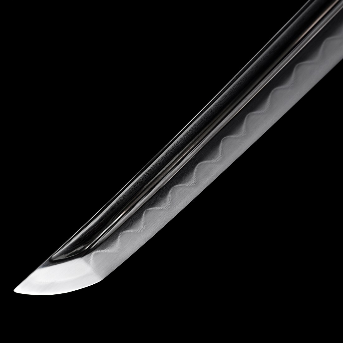 Japanese Katana Sword with Snake Theme Koshirae and Hazuya Polishing Finish