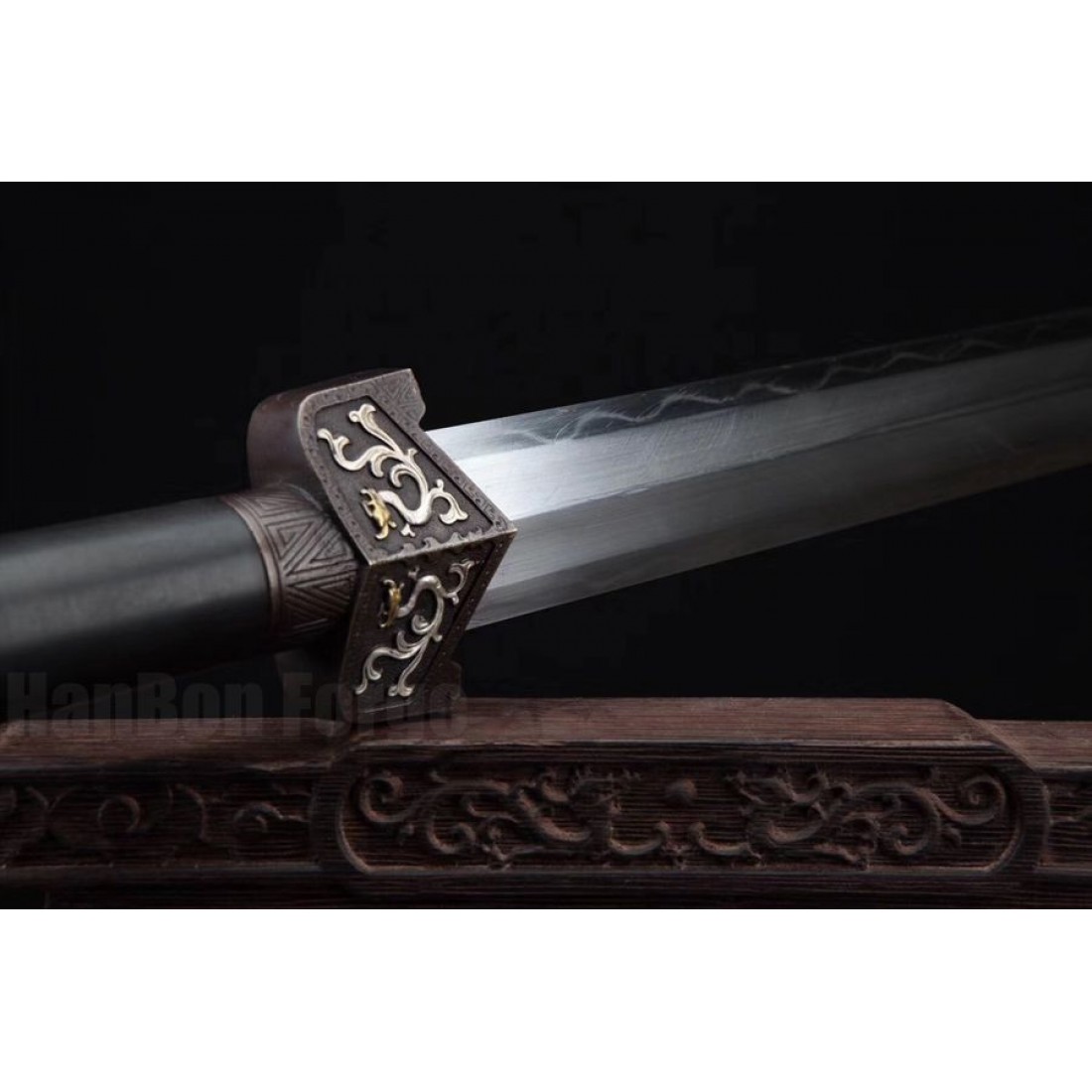 Handmade Han Jian Sword – Folded Steel Blade with Copper Dragon Fittings