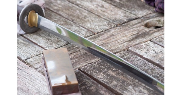 Blade Polishing of a Katana Sword
