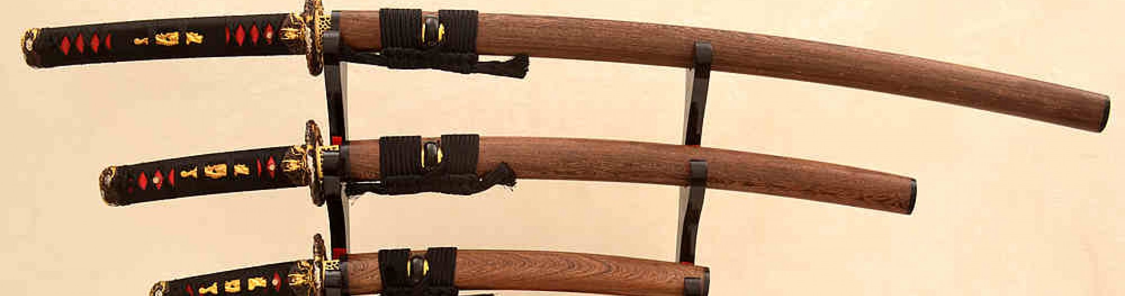 Customized Clay Tempered Folded Steel Japanese Sword Set With Hualee Saya