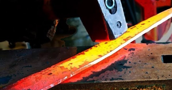 Bronze Sword VS Iron Sword VS Steel Sword