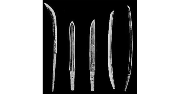 How the shape and form of Japanese swords evolved